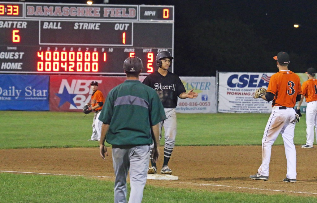 Baquer sparks rally; Sherrill clinches playoffs - Pickin' Splinters