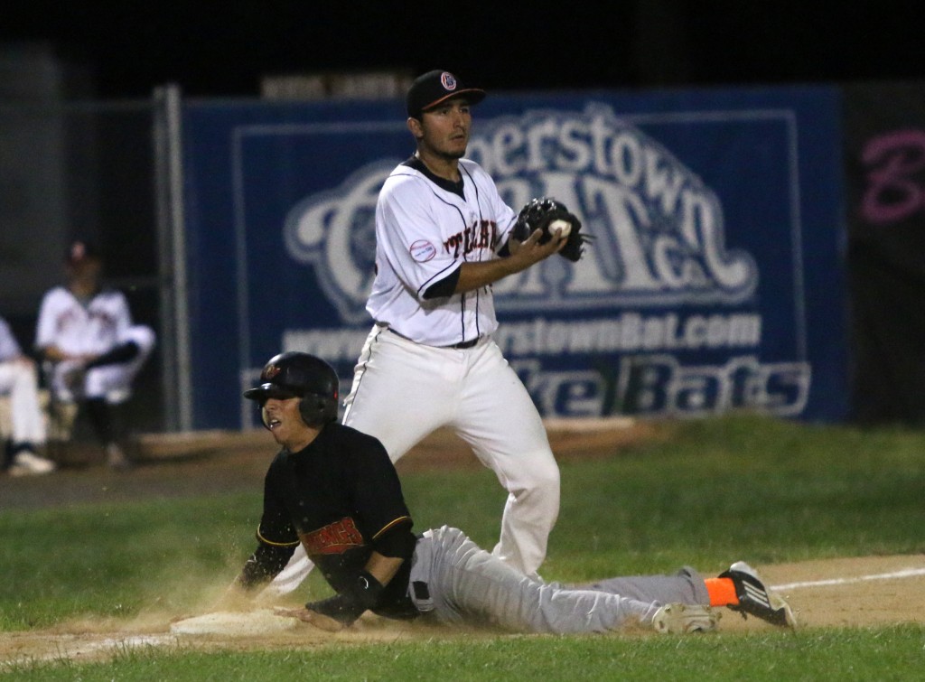 Geneva Red Wings win on the road at Oneonta - Pickin' Splinters