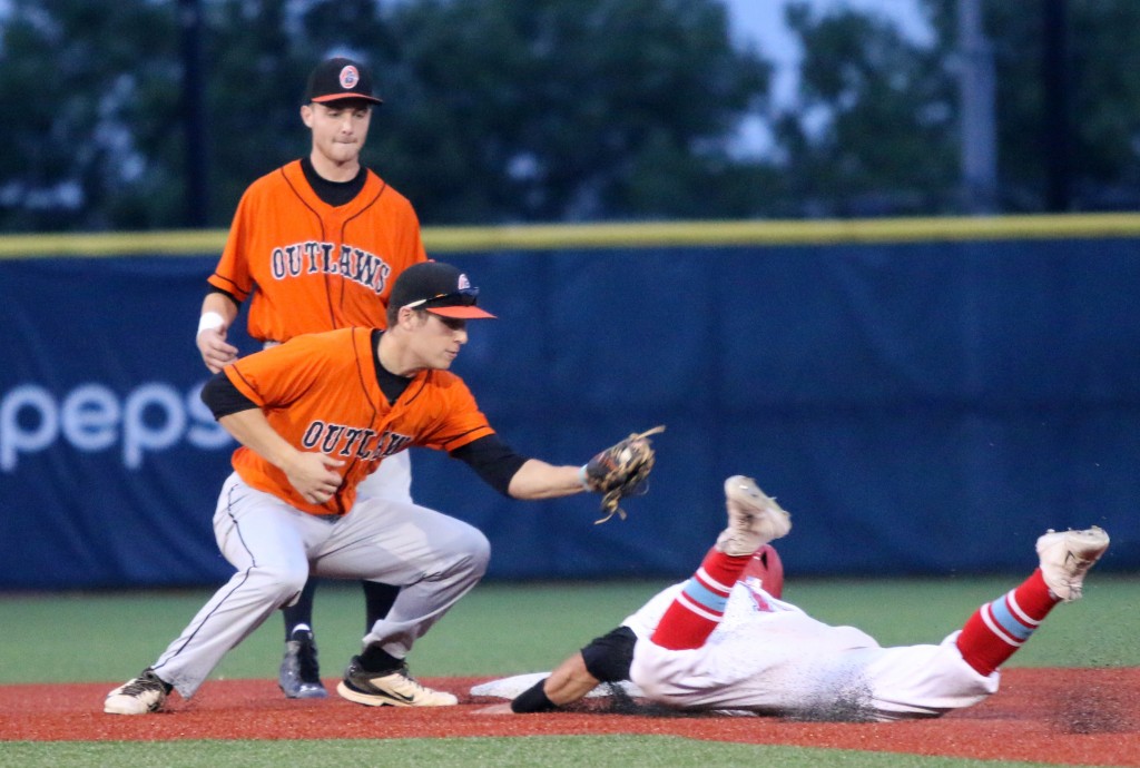 Oneonta sweeps Jr. Chiefs - Pickin' Splinters