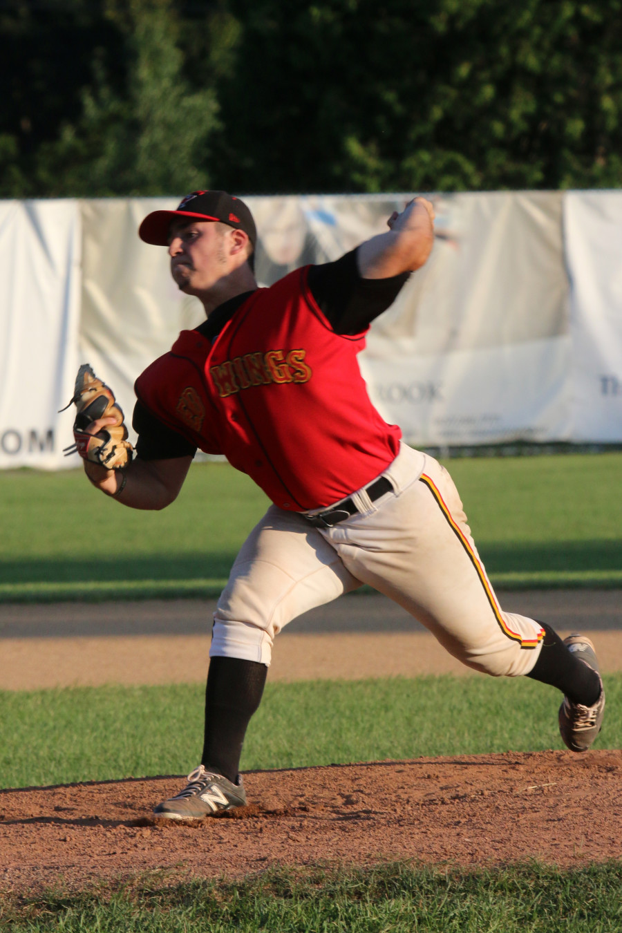Apicella claims strike out crown in Geneva victory - Pickin' Splinters