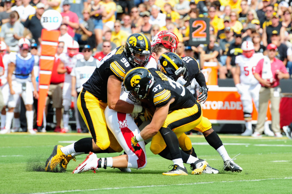 Iowa's Anthony Nelson Named Big Ten Freshman of the Week - Pickin ...