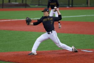 Reinke signs NLI to attend Richmond - Pickin' Splinters