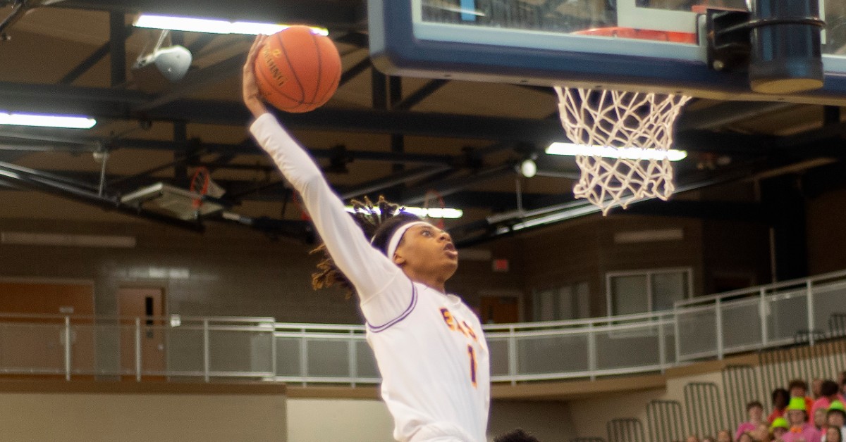 East clinches three-peat - Pickin' Splinters