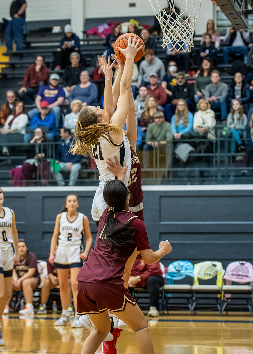 Hunt nets 23; Sutherland holds off Mendon - Pickin' Splinters