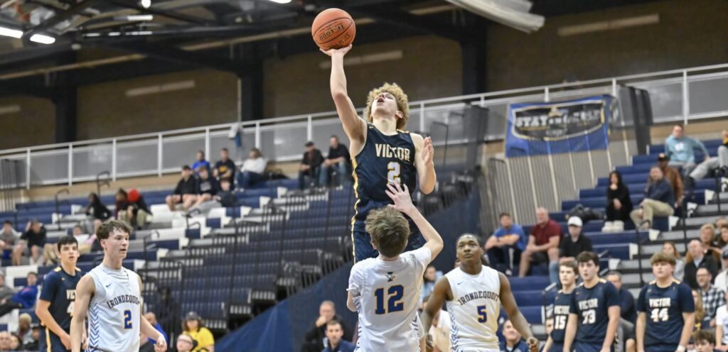 Victor leaves no doubt, cruises into Class AA final - Pickin' Splinters