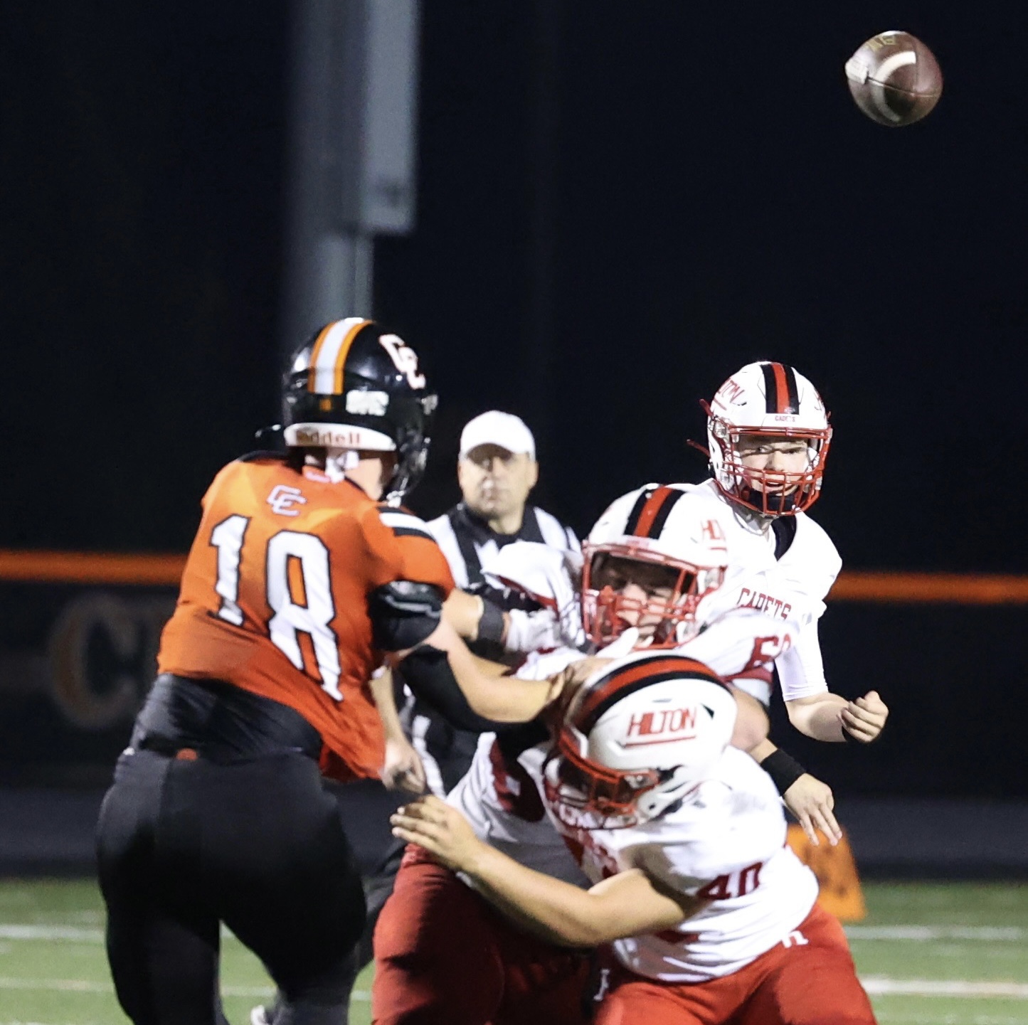 Hilton cruises to 43-7 road win - Pickin' Splinters