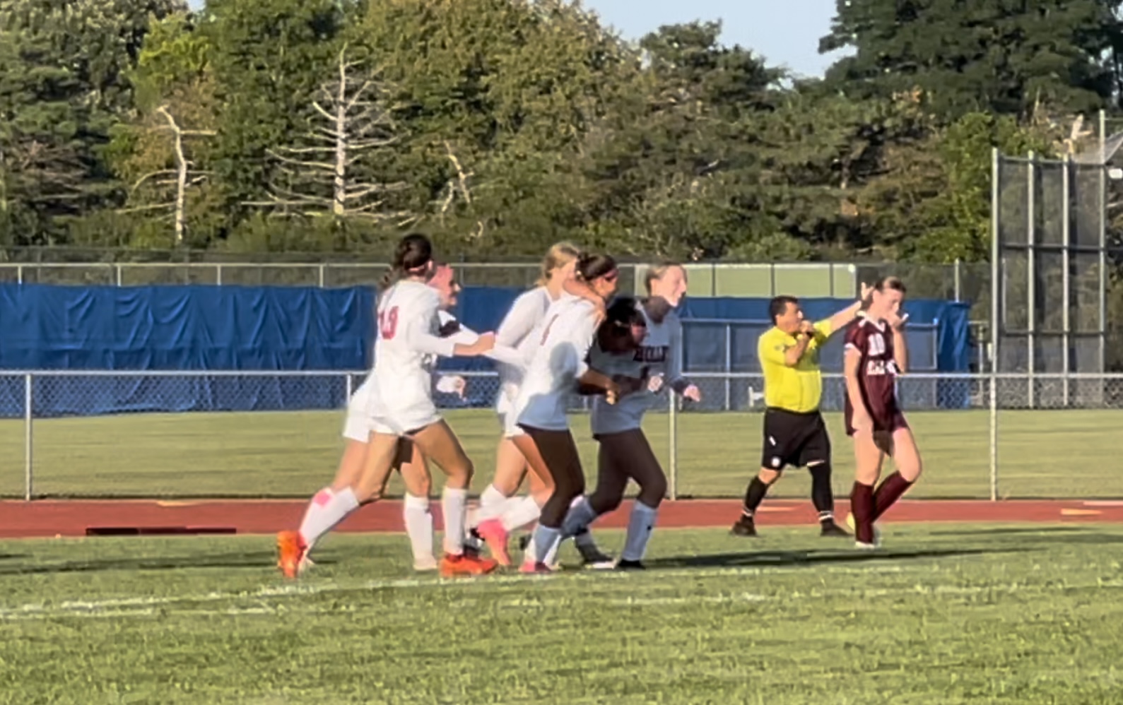 Holley outlasts Cal-Mum to reach Megan Carl Memorial championship ...