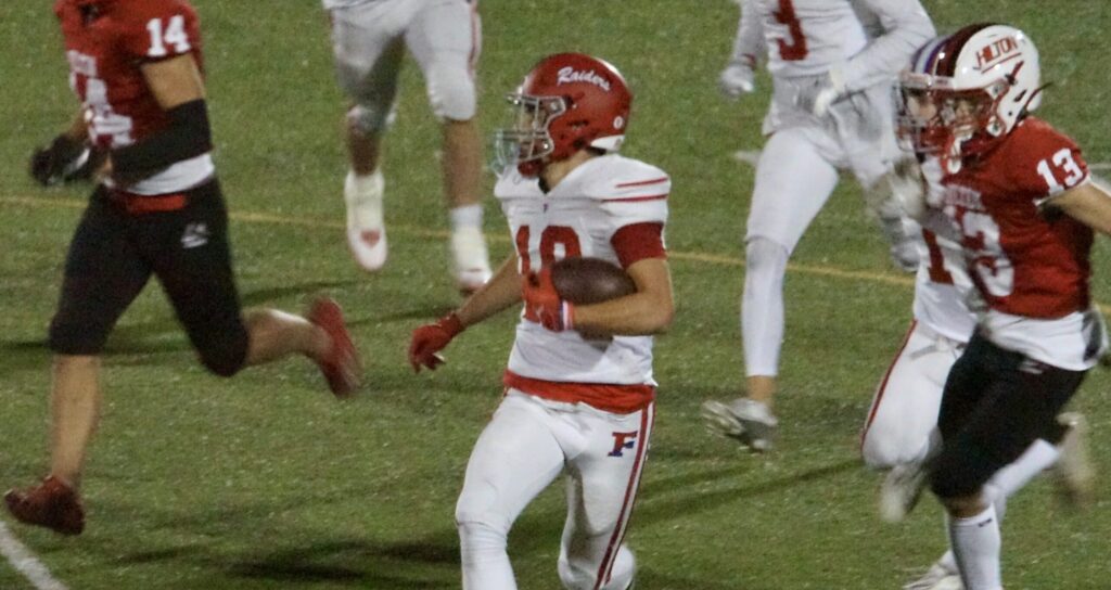 Fairport gets revenge in shutout of Hilton - Pickin' Splinters