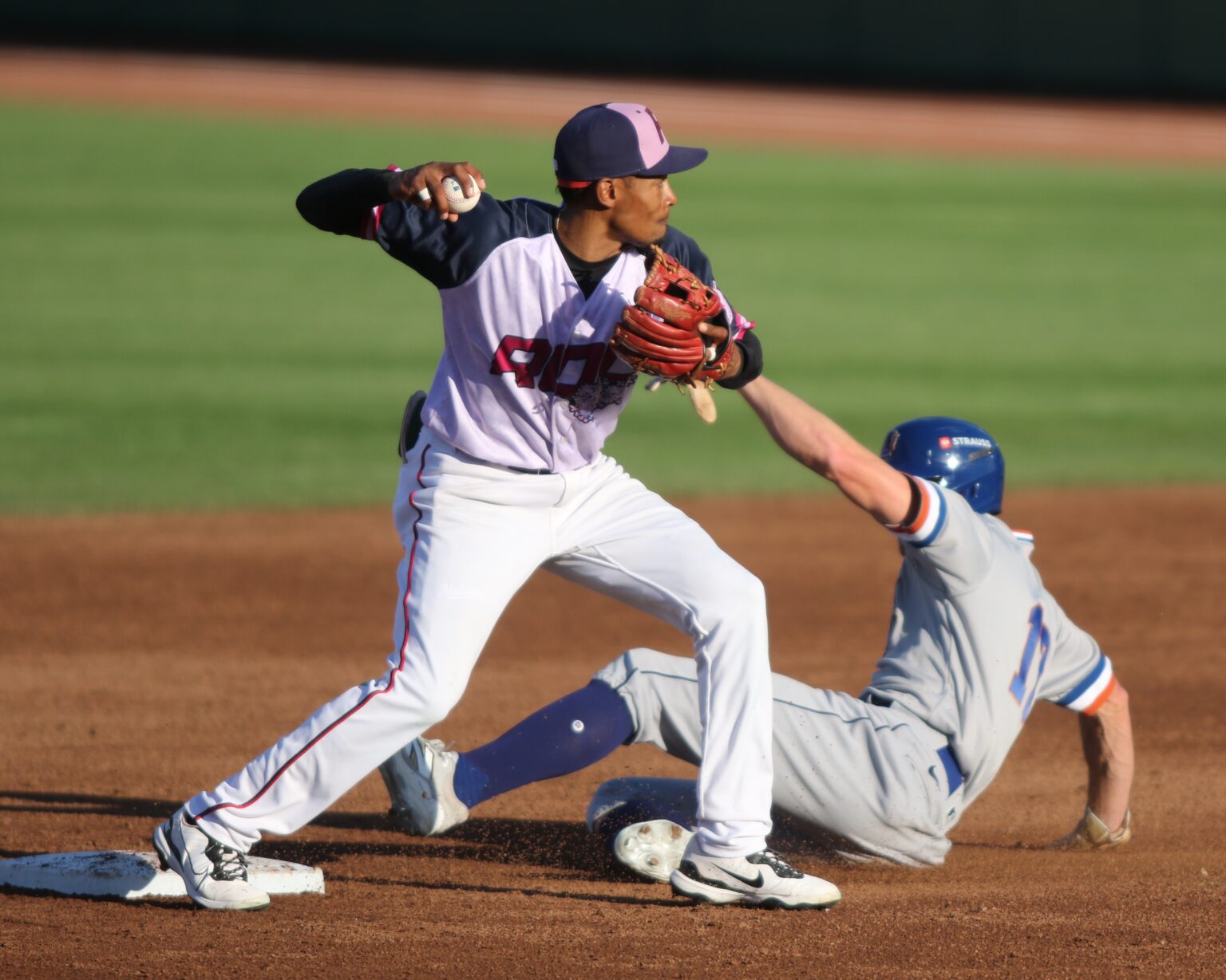 Durham small ball sends Red Wings down in defeat, 6-2 - Pickin' Splinters