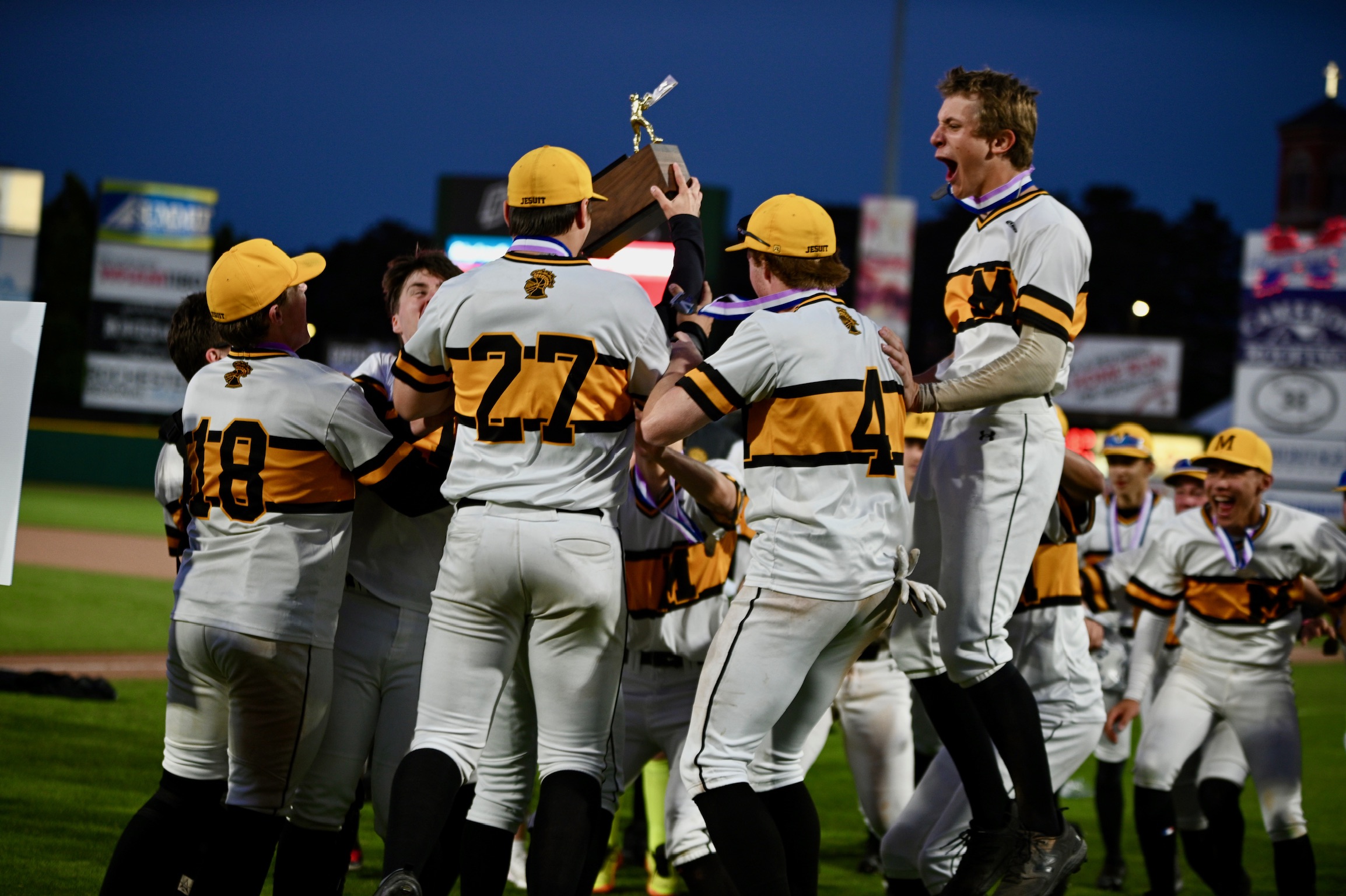 Fast start carries McQuaid to Class AAA crown - Pickin' Splinters