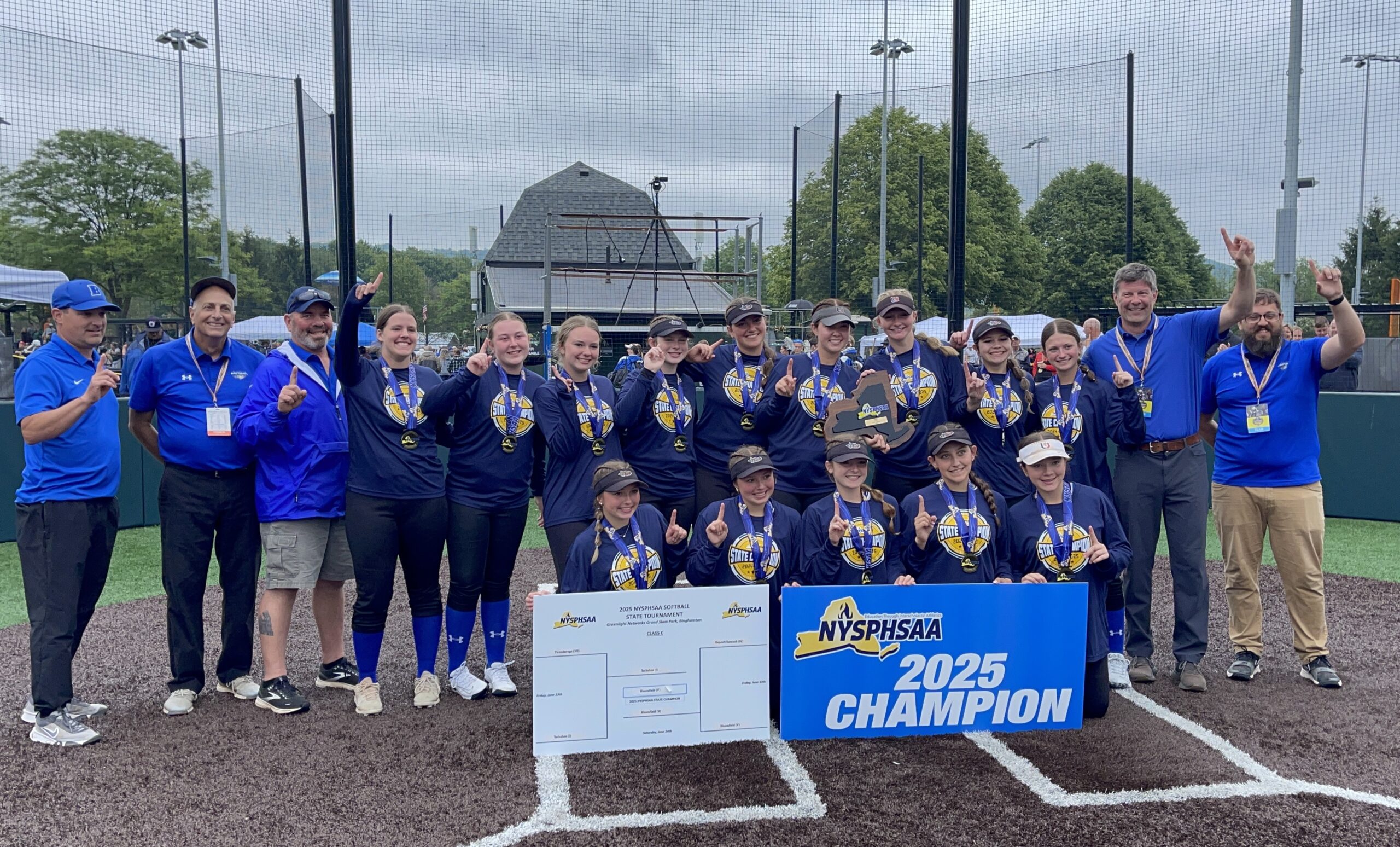 State Champs: Bloomfield leaves no doubt - Pickin' Splinters