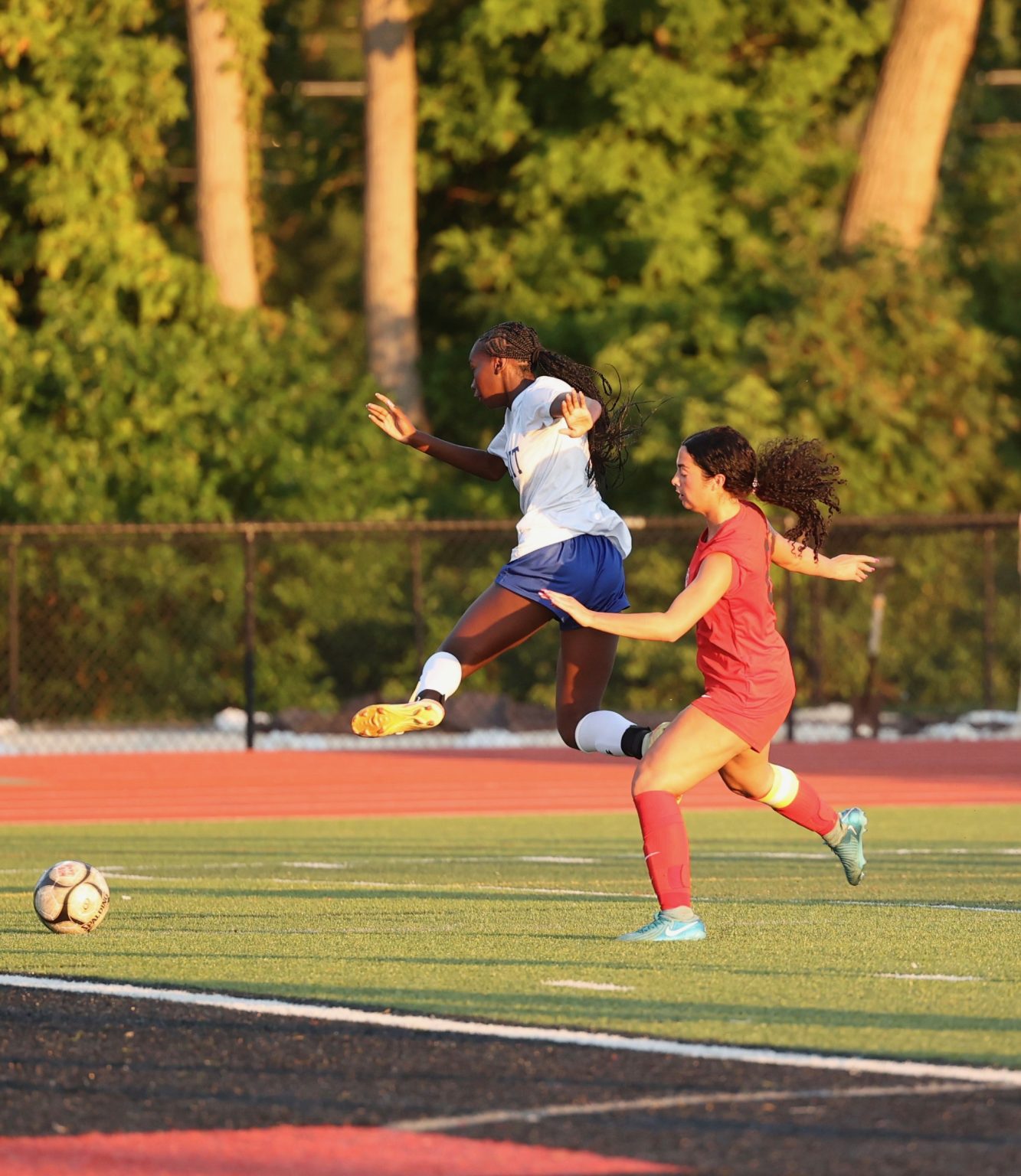Wednesday Girls' Soccer Wrap: Pezzintini and Putnam each net golden ...