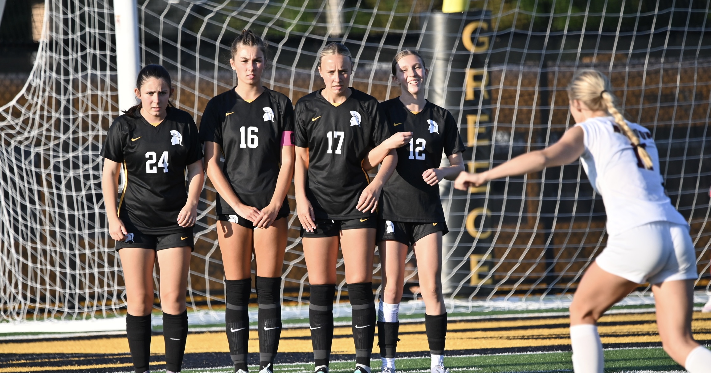 Drake leads as Athena outlasts Mendon - Pickin' Splinters