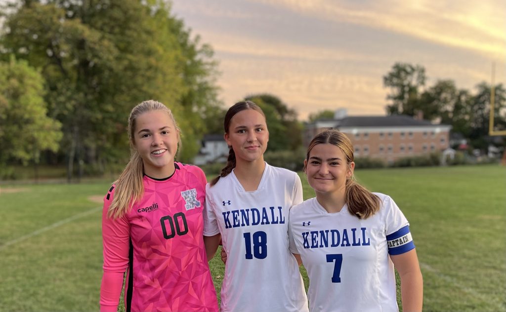 Kendall pulls away late to win ninth straight - Pickin' Splinters
