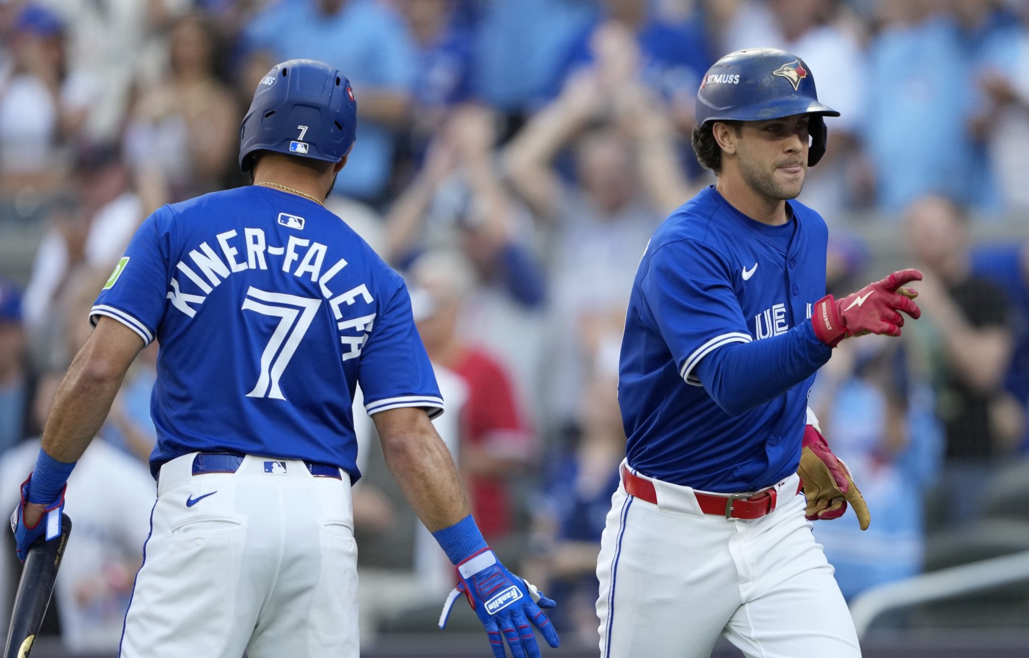 Clement homers, has 3 RBI in Blue Jays win over Yankees - Pickin' Splinters