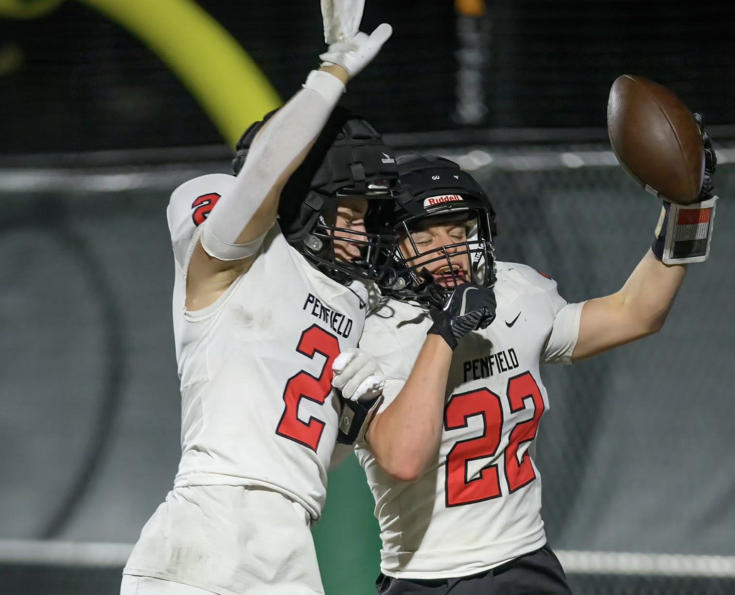 Friday Football Wrap: Antinore TD pass to Davies with 11 seconds left lifts Notre Dame Batavia ...