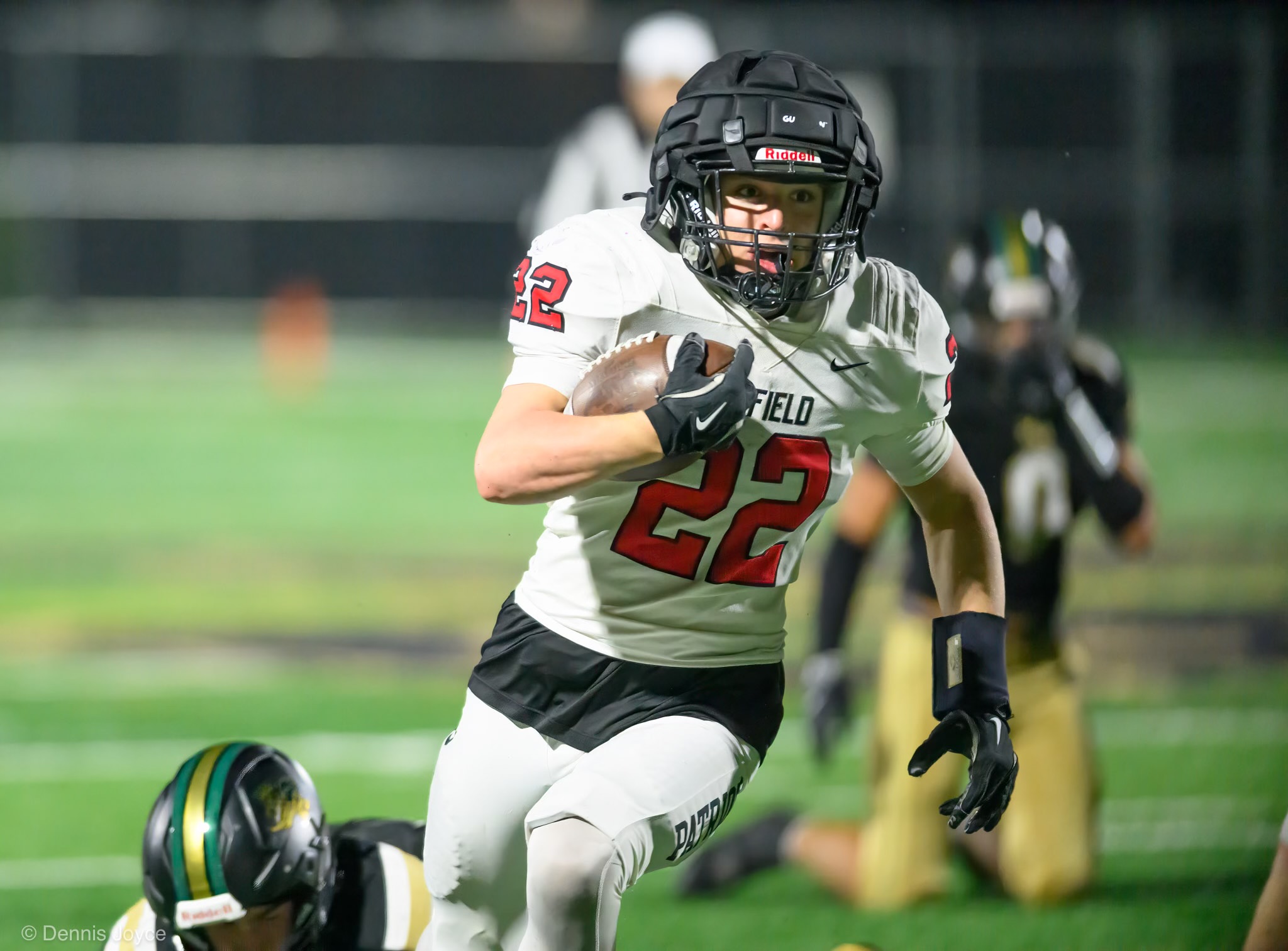 Friday Football Wrap: Antinore TD pass to Davies with 11 seconds left lifts Notre Dame Batavia ...