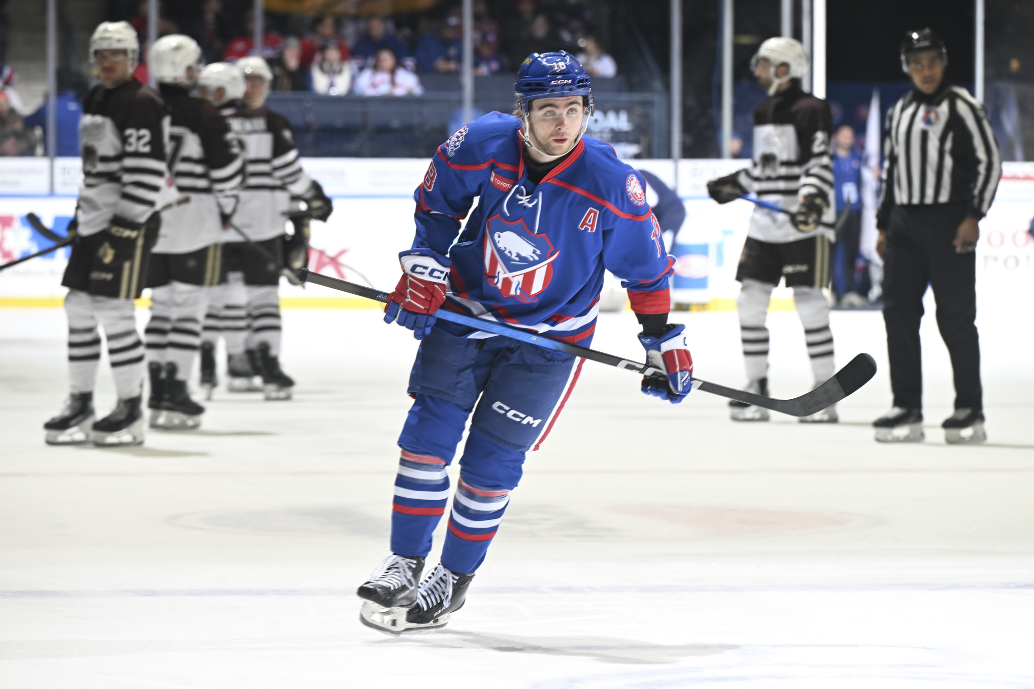 Rosen comes up big in the clutch as the Amerks defeat Hershey - Pickin ...