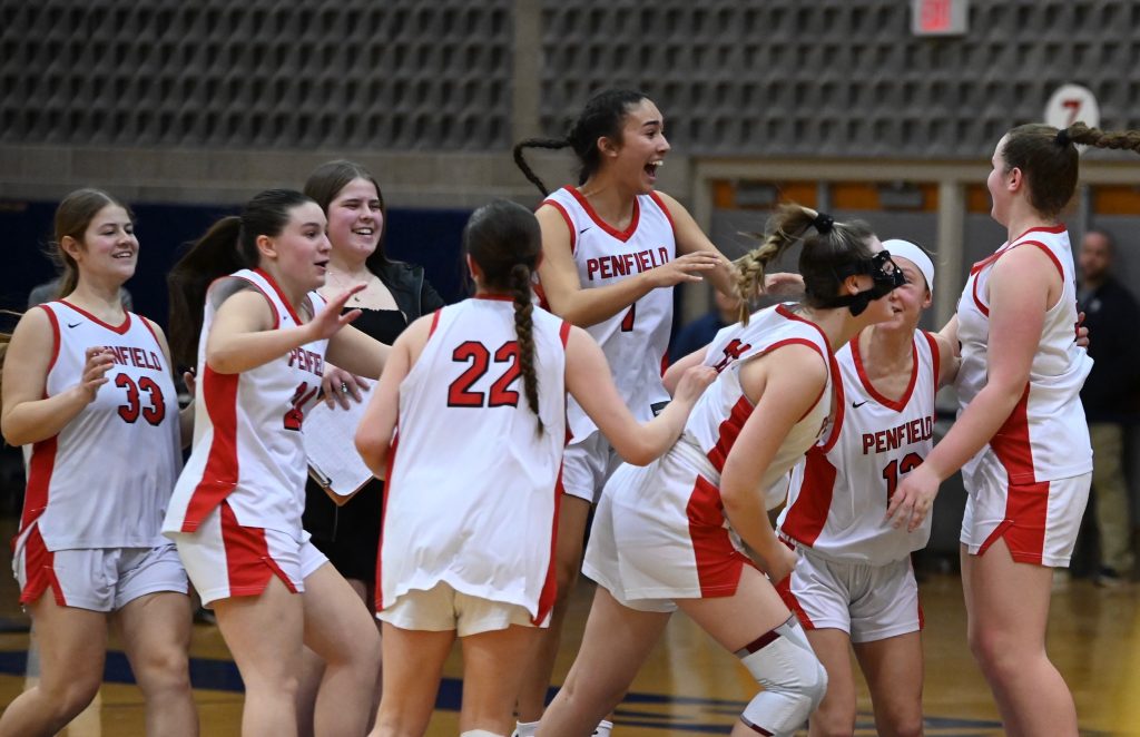 Sercu's late 3 sends Penfield to AA1 championship - Pickin' Splinters