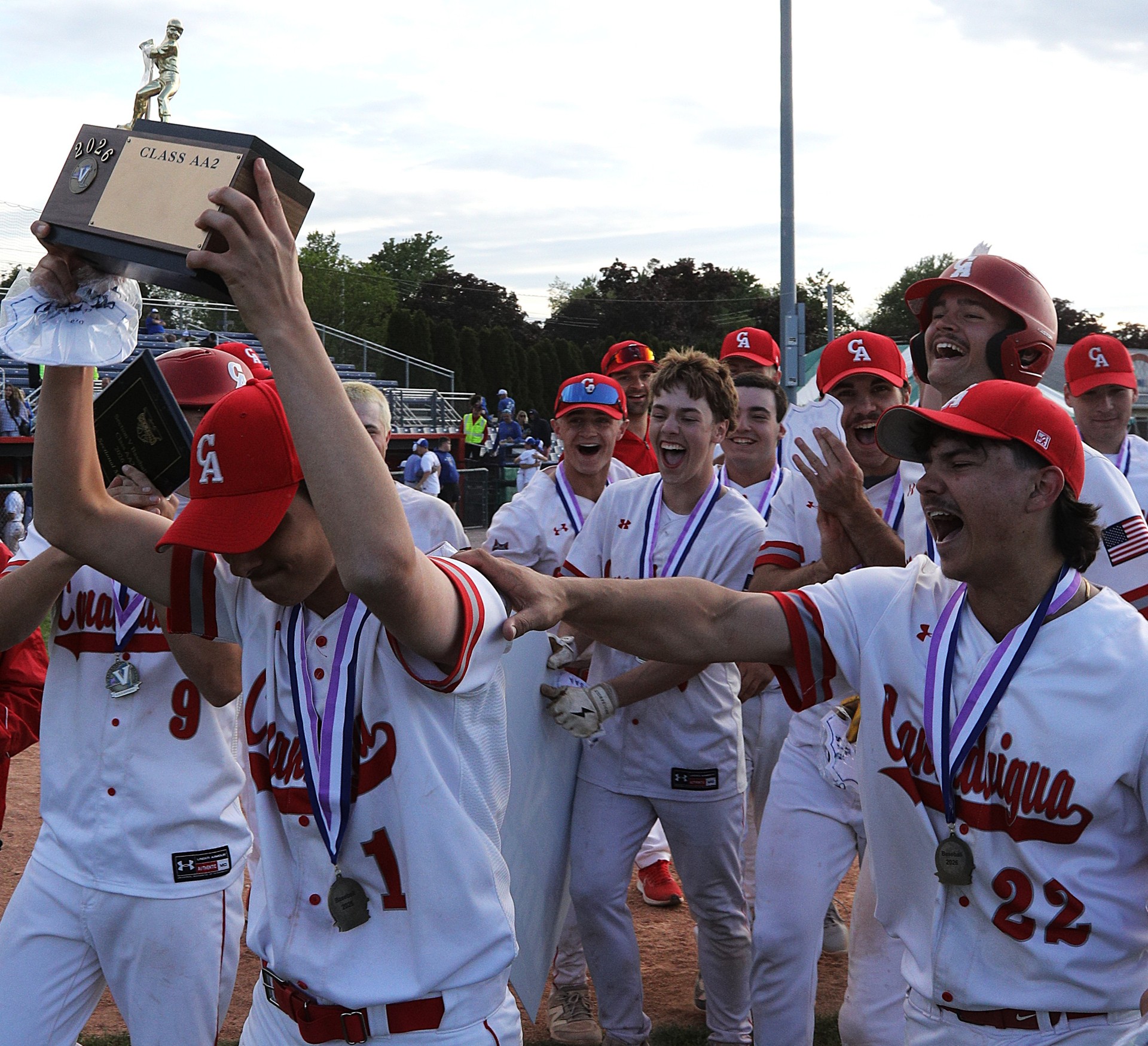 Canandaigua's last-inning rally stuns Irondequoit in Class AA2 title ...